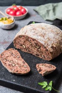 Einfaches glutenfreies und veganes Walnuss Brot ohne Hefe